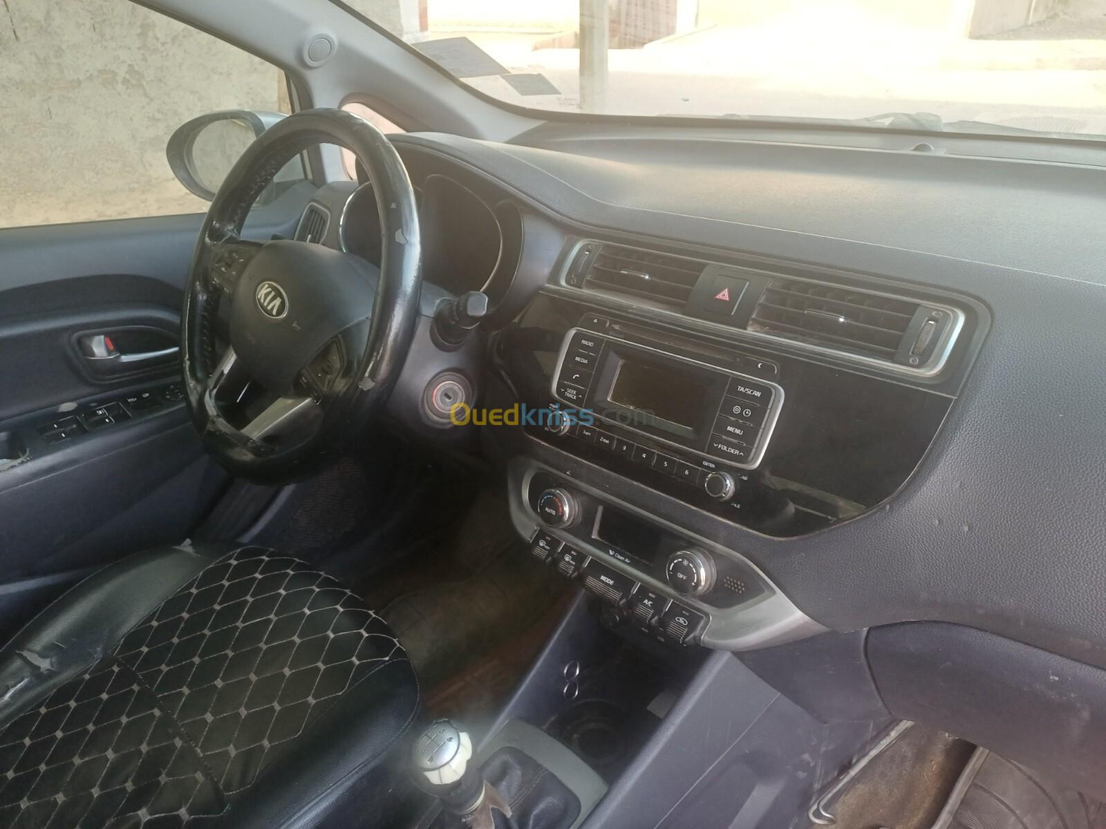 Kia Rio 5 portes 2017 Rio 5 portes تيبازة حجوط - واد كنيس - الجزائر