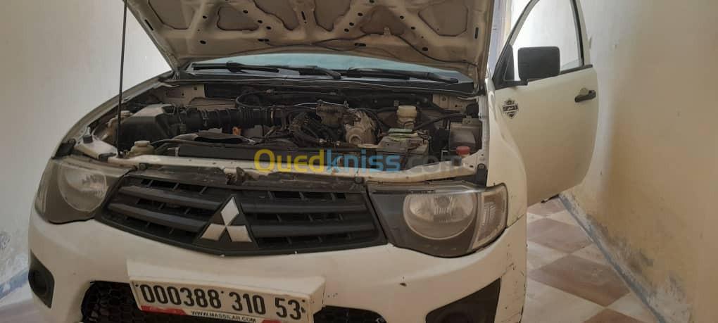 Mitsubishi L200 2010 Doube cabine Evolution - Ouargla Algérie