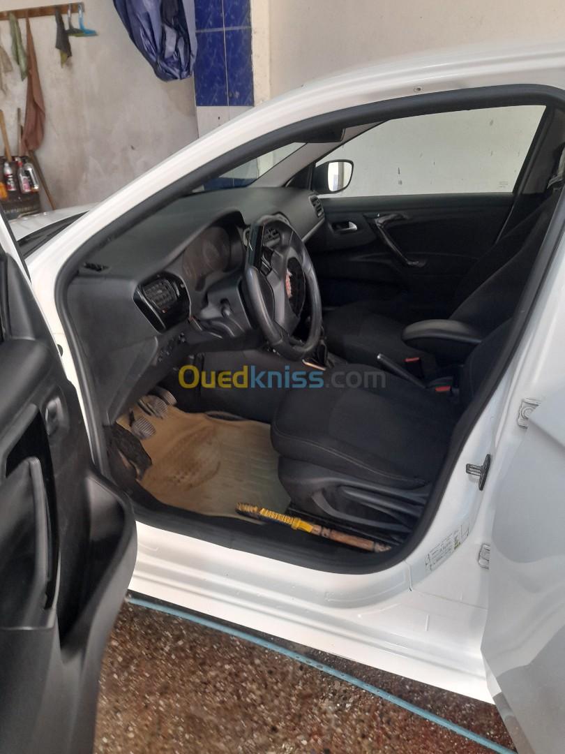 Peugeot 301 2013 Allure - Tizi Ouzou Algeria