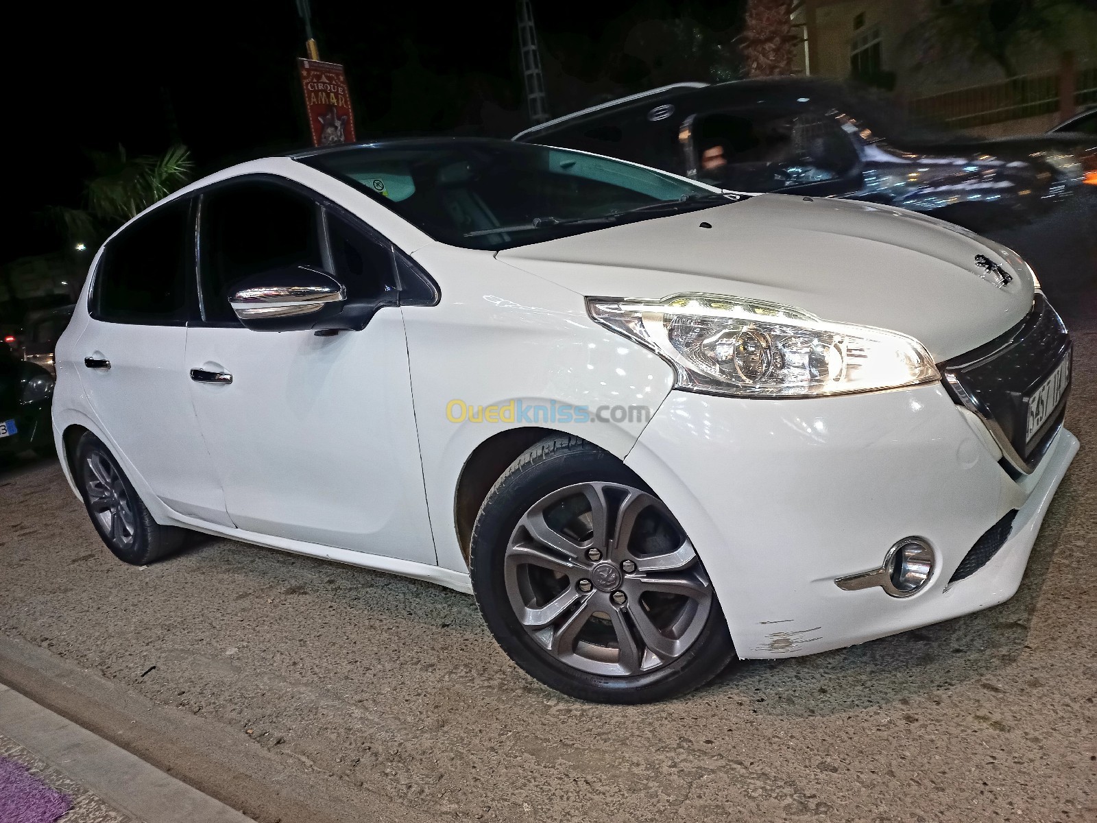 Peugeot 208 2014 Allure - Tlemcen Algérie