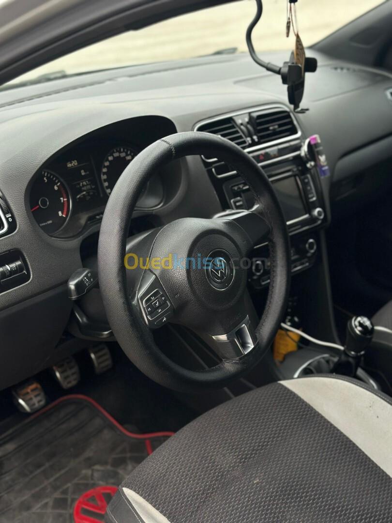 Volkswagen Polo 2014 R-line قسنطينة الخروب - واد كنيس - الجزائر