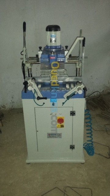 machine fraiseuse GALAXY -II aluminium ميلة ميلة - واد كنيس - الجزائر