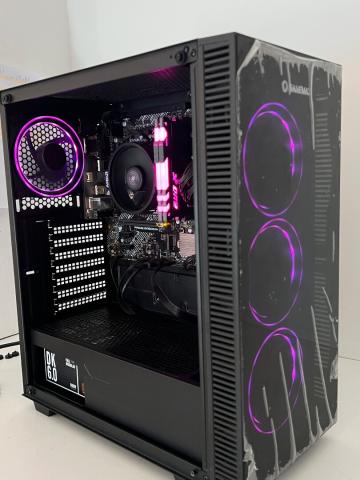 Pc gamer avec un écran ( moniteur ) Tipaza Kolea - Ouedkniss.com - Algérie