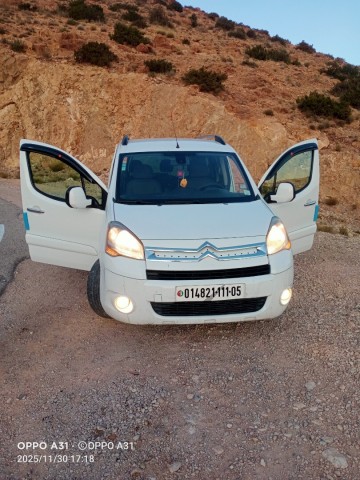 Peugeot Partner 2011 Tepee Allure باتنة منعة - واد كنيس - الجزائر