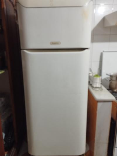 Refrigerateur Ariston Algeria