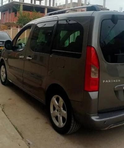 partner tepee 2010 - Automobiles & Vehicules - Ouedkniss.com - Algérie