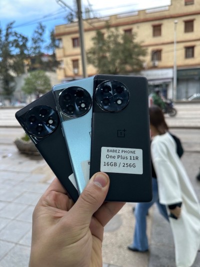 11r - Téléphones & Accessories - Ouedkniss.com - Algérie