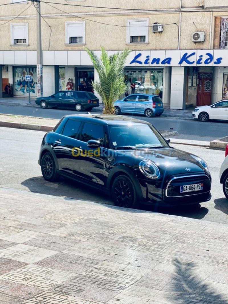 Mini Cooper F55 LCI II 2021 HATCH 5 PORTES COOPER 136 CH EDITION CAMDEN ...