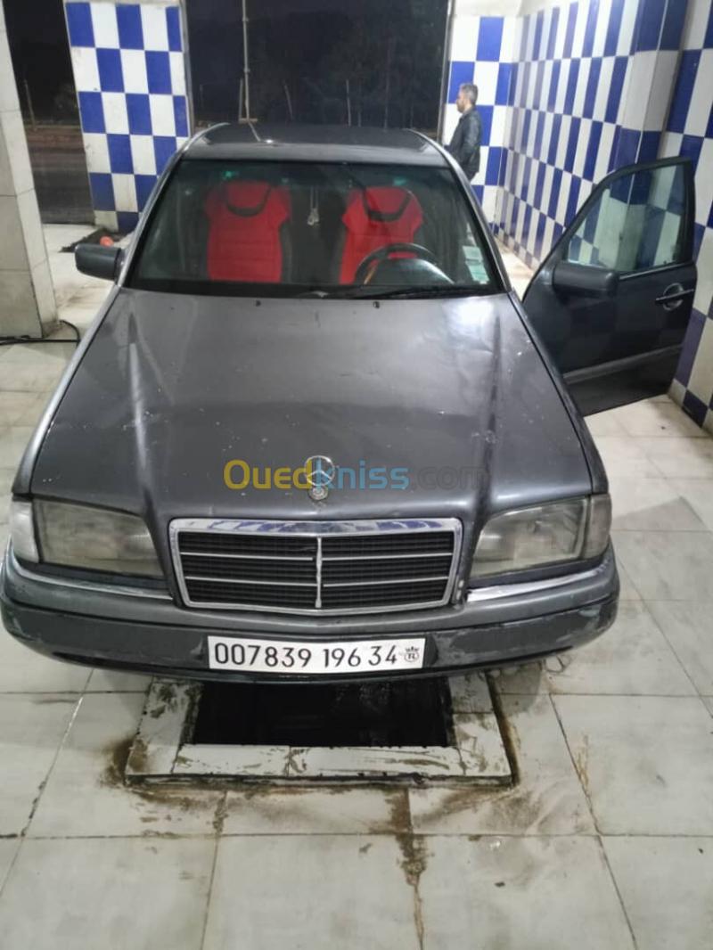 Mercedes Classe E 1996 Classe E - Bordj Bou Arreridj Algérie