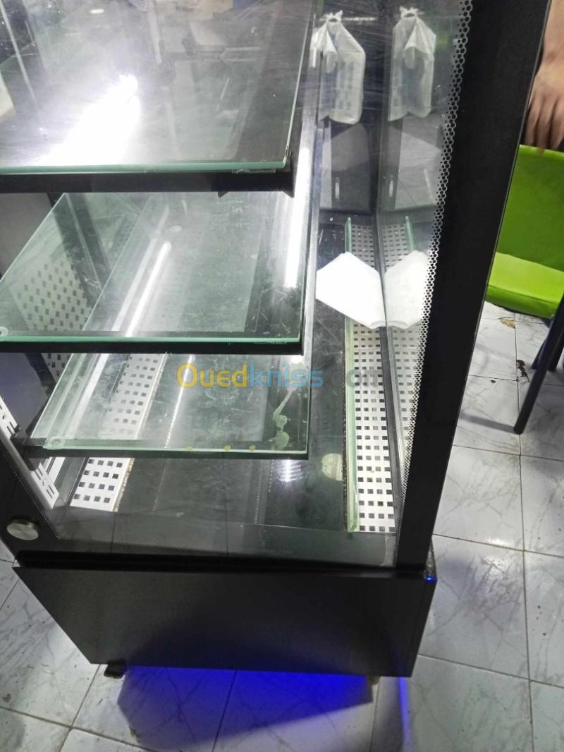 Material pizzeria et fast food -présentoir frigo - Alger Algérie