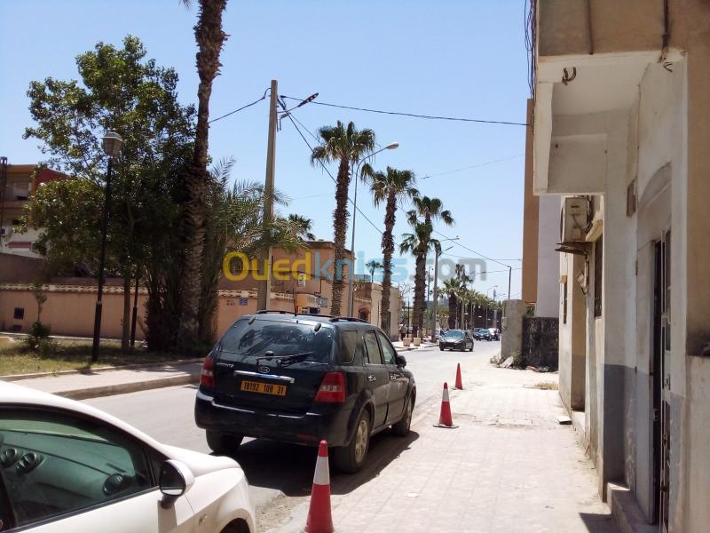 Location Local Oran Es senia Oran Es senia - Ouedkniss.com - Algérie