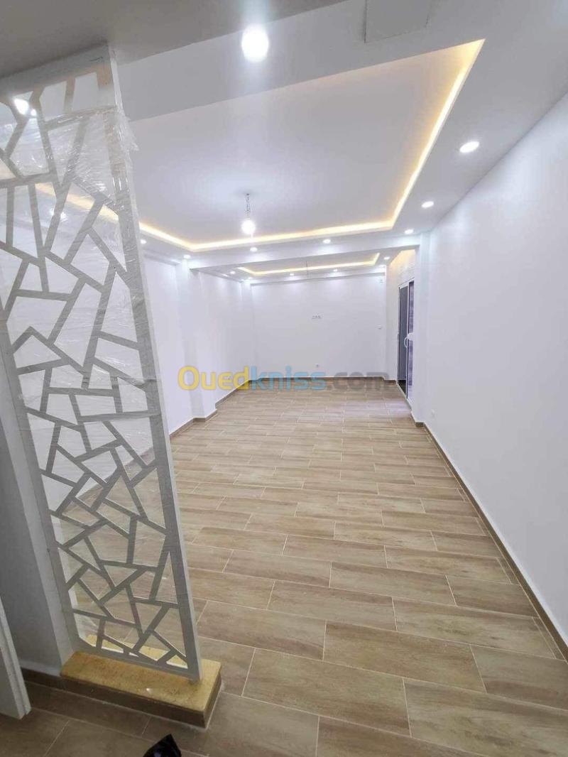 Placoplatre ba13 pvc Alger Kouba - Ouedkniss.com - Algérie